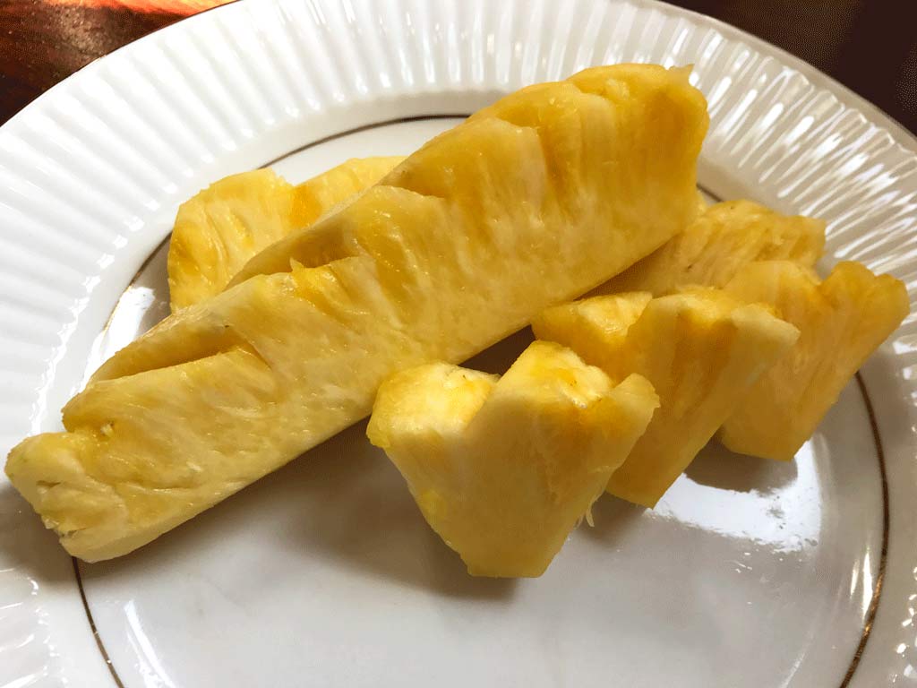 Cutting Pineapple Like a Pro | Pineapple Facts - Bear Cusine